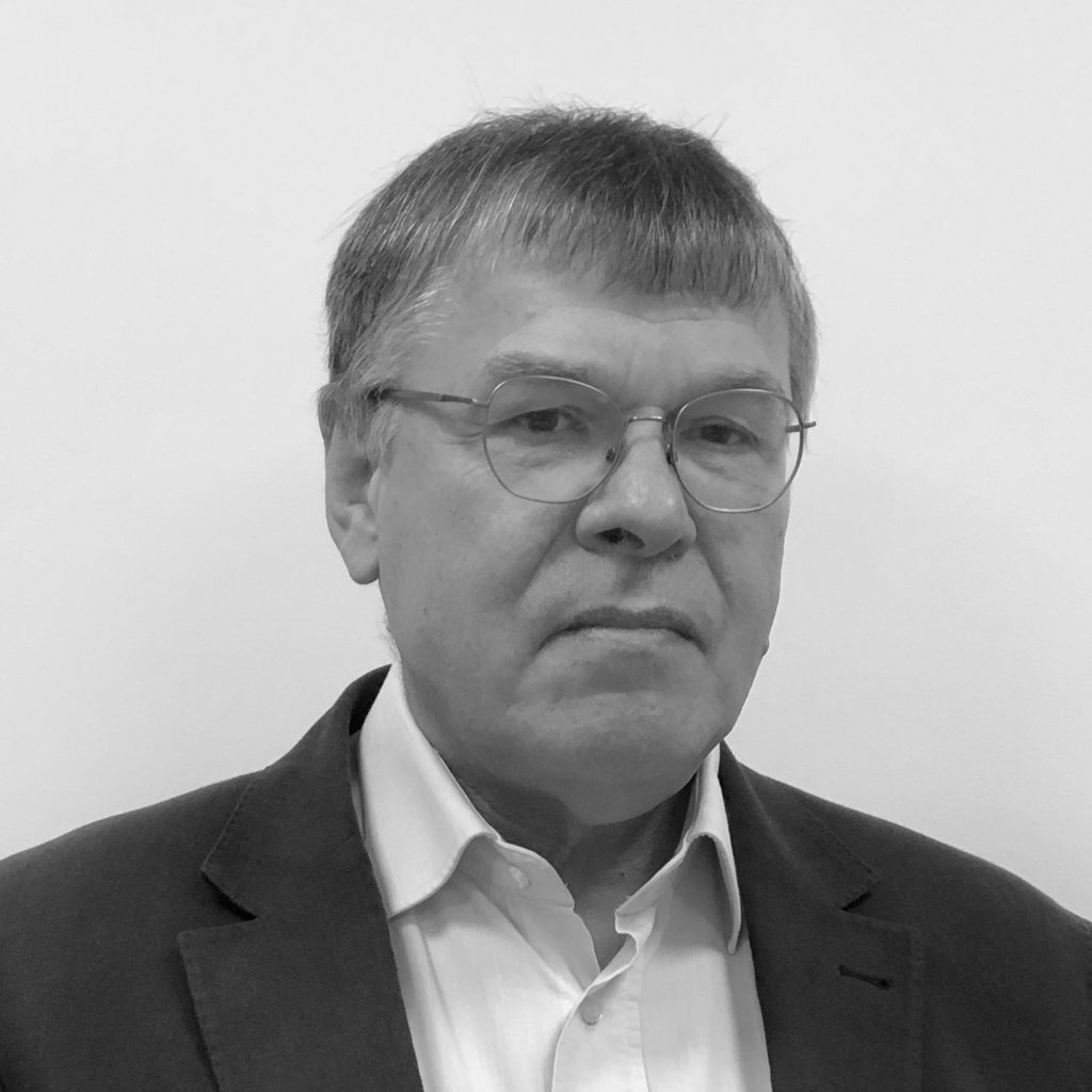 Management Team – OOS Energy